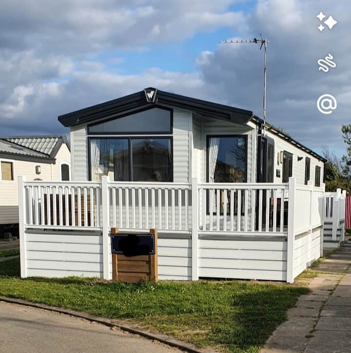 Stunning 2 Bedroom - Prestatyn