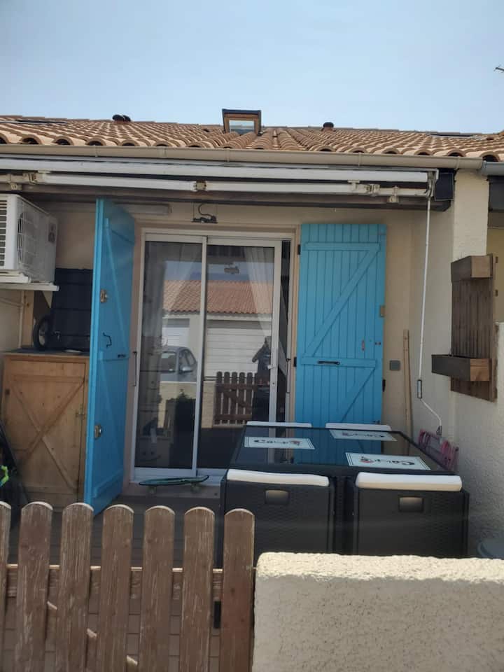 Maison, Les Pieds Dans L'eau - Leucate