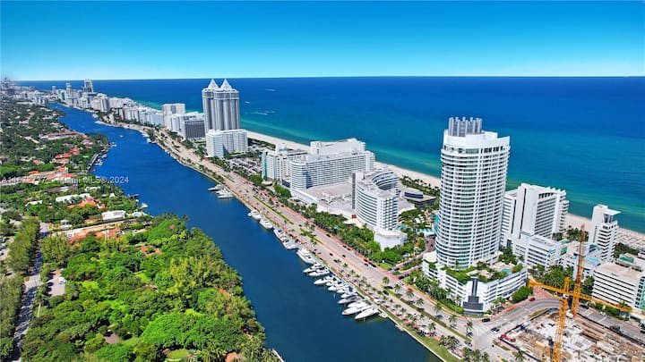 3 Fontainebleau Studios 6 Beds 12 Guests - Miami Beach, FL