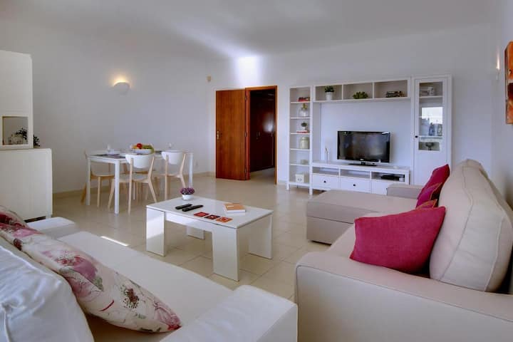 Atlantico Horizon – 1br Sea View Apartment & Pool - Albufeira
