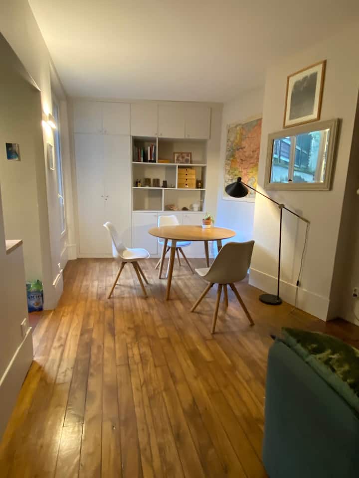 Deux Pièces Calme Sur Cour - Paris