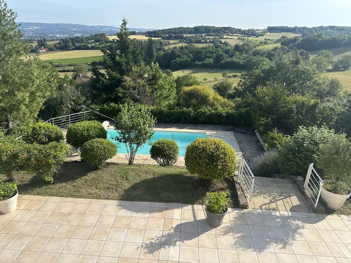 Maison Piscine Pour Créer Des Souvenirs - L'Isle-d'Abeau
