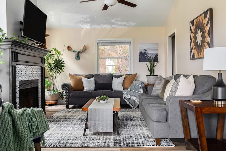 New! Asheville, Mtn Views, Hot Tub, Fire Pit - Asheville, NC