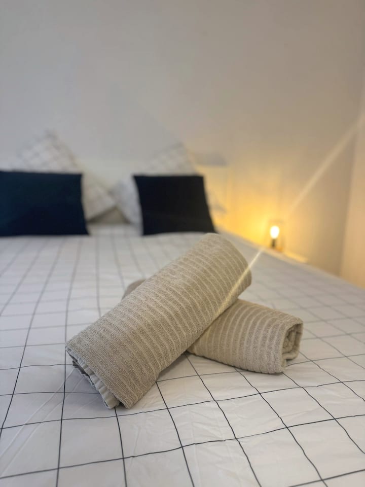 Le Cocon Des Peintres -
1 Chambre-au Cœur De Lyon - Lyon