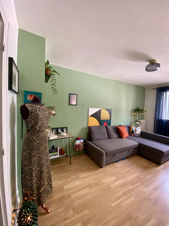 À Deux Pas Des Sites Touristiques Et Du Métro ! - Vincennes