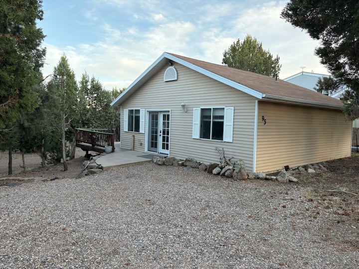 Mountain Desert Home In Central - Pine Valley, UT