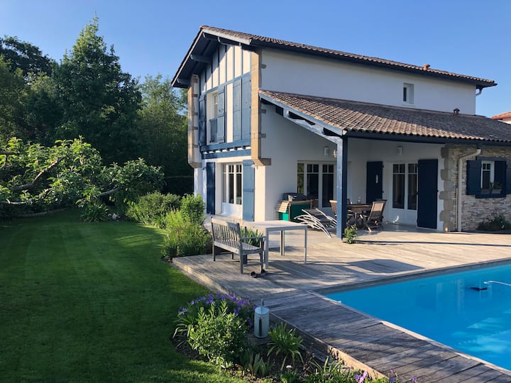 Maison Avec Jardin, Vue Montagne - Hendaye