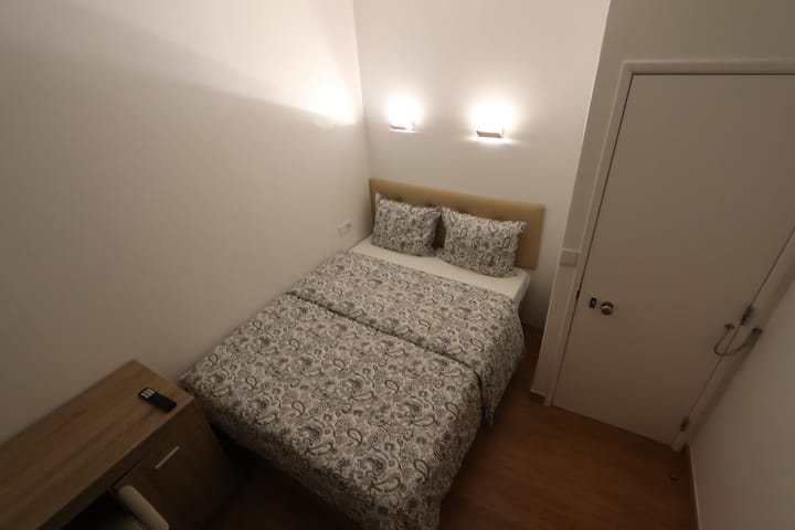 Double Room 3, Street Sao Lazaro 227, 1 Fl, Lisbon - Lisboa