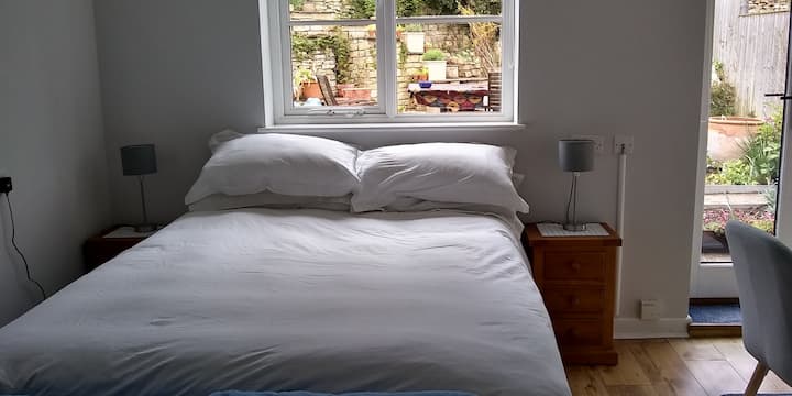 The Annexe. - Stroud
