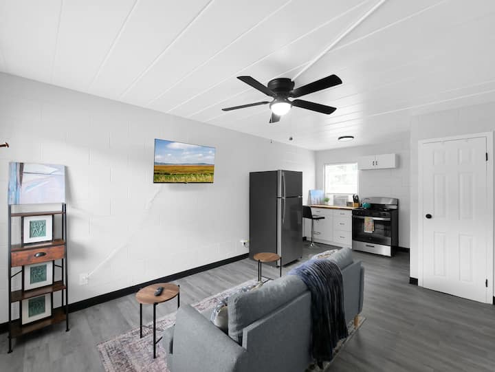 Charming Eastside 1 Bed Getaway - Columbus, OH