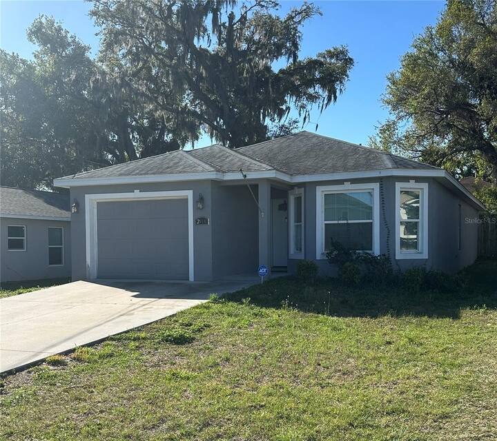 Lake Cannon Home - Winter Haven, FL