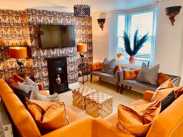 Vibrant Four-storey House By The Beach - Steyning