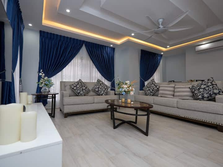 The Lodge At Seasons 52 - Ghana