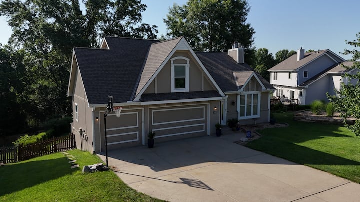 Fifa World Cup 2026 - Spacious 3 Br/2ba W/kitchen - Parkville, MO