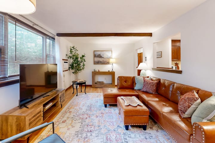 Ideal Clean 2 Bedroom Apartment - 康科特