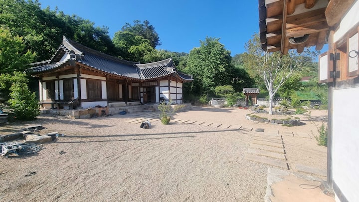 Sangseon Heritage Hanok-w - 오송읍