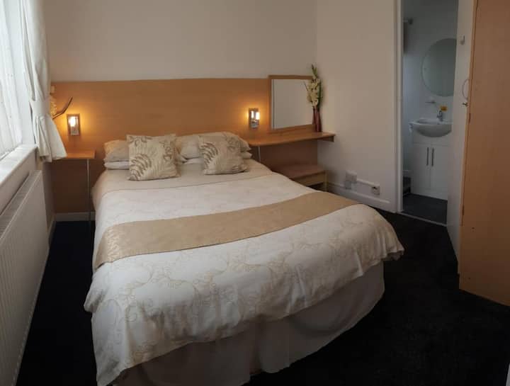 Flat 8 - Second Floor Double Bed - Blackpool