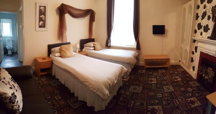 Flat C- Twin Bed Apartment, Ff - Blackpool