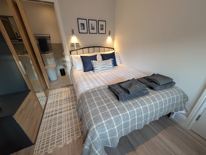 Stylish & Cosy Derbyshire Studio-annex W/d Parking - Derby, UK