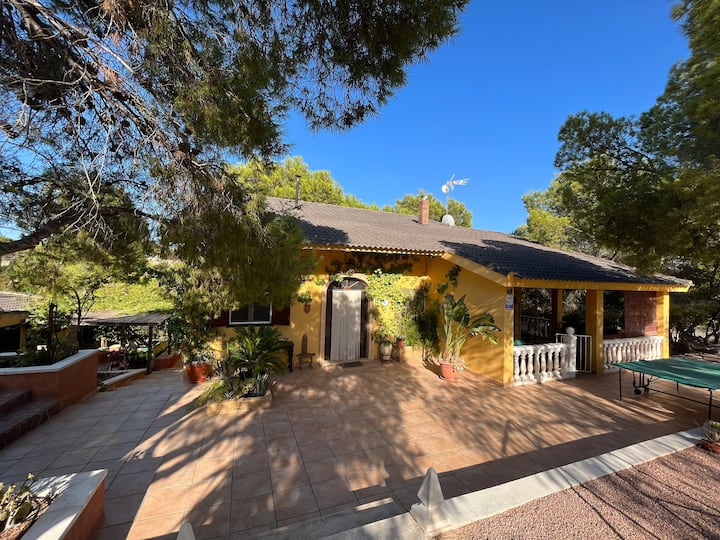Casa Entre Pinos Tranquila Y Acogedora - Crevillente