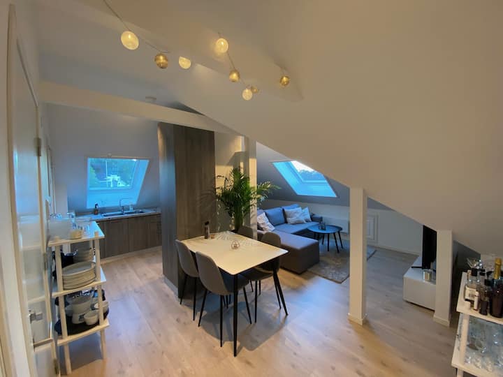 Loftsleilighet Med God Standard - Alesund