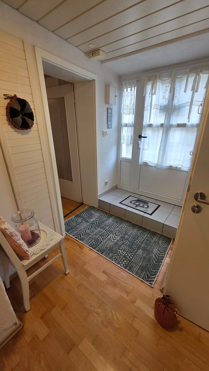 Schönes Zimmer Mit Eigenem Bad - Freiburg