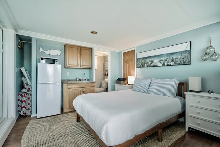 Fire Island Escape, Steps To The Beach! - Fire Island, NY