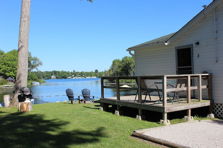 Cozy 2-bedroom Cottage On Pigeon Lake - Kawartha Lakes