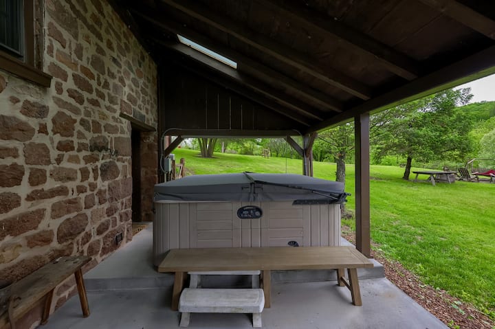 Mill House - The Highland Suite - Denver, PA