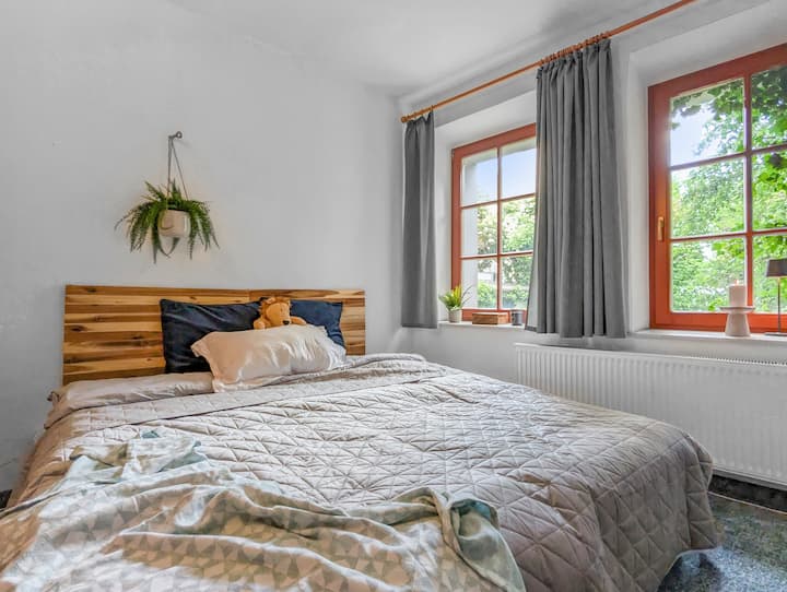 Charming Studio In Old Town With Garden-view - Freiberg