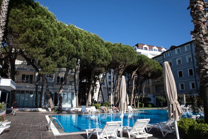 Family Friendly 1bdr Seaview P4 - Albania
