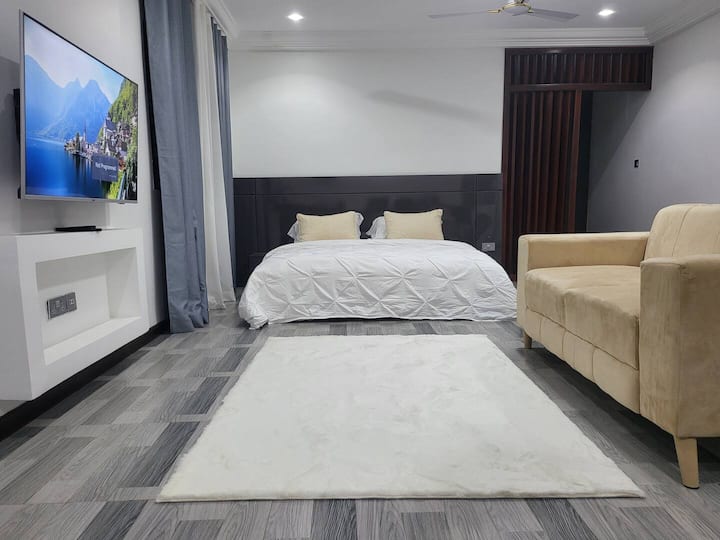 Fresh Studio In Accra, Ga West - Ghana