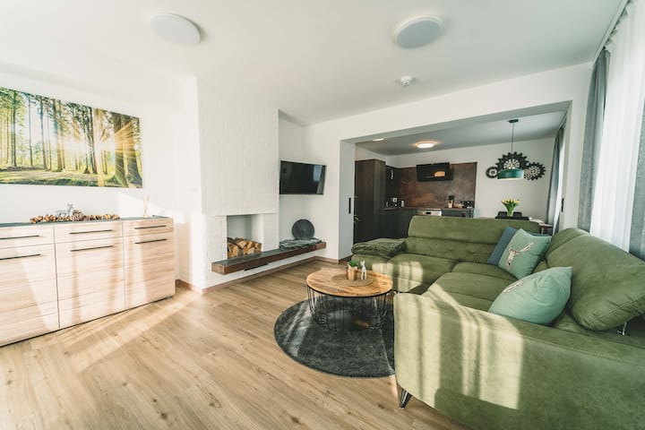 Panorama Apartment Mit Balkon Und Bergblick - Seefeld