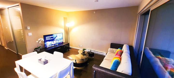 Cozy 1br Apt In The City Centre. Parking +Netflix - 溫哥華