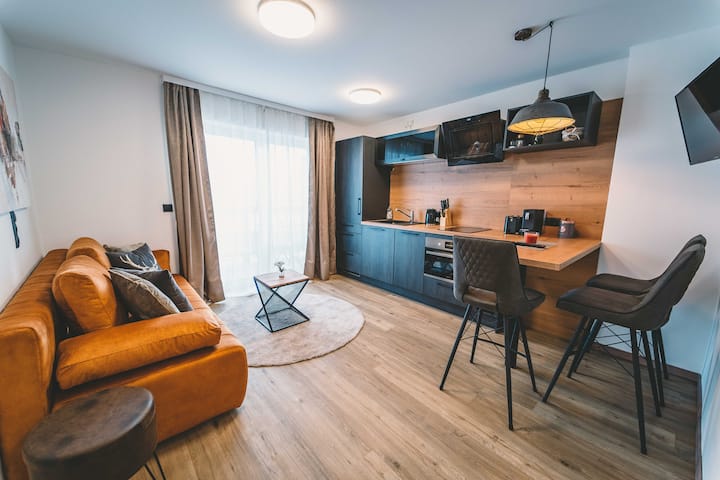 Panorama Apartment Mit Balkon Und Bergblick - Seefeld