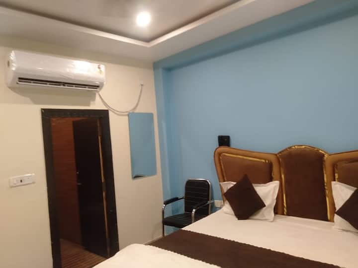 Agastya Inn | Luxury Stay | Near Kashi Vishwanath - Varanasi