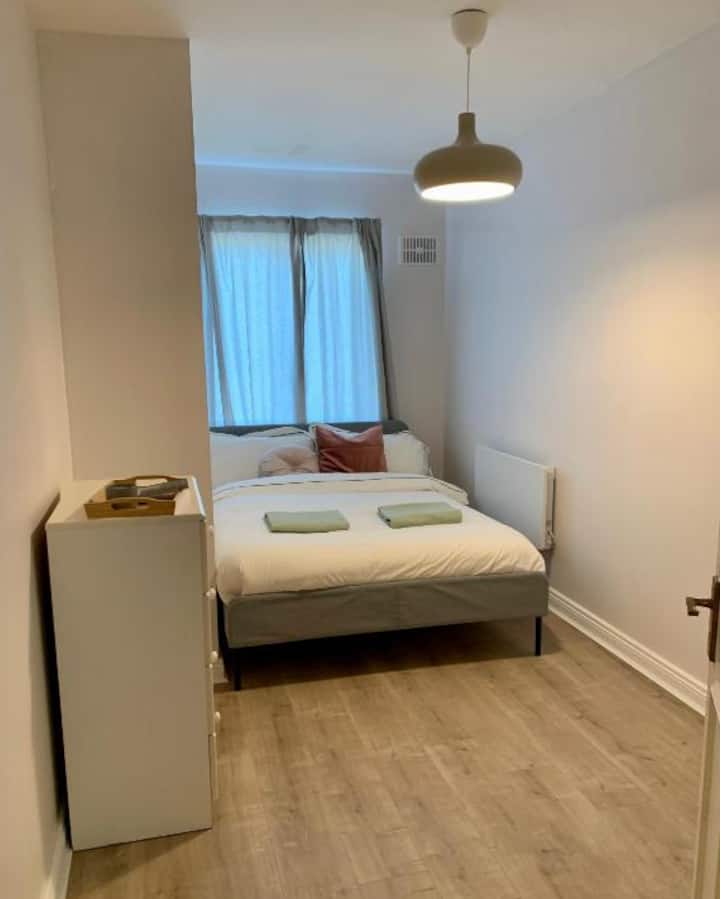 Central Dublin 1br + Sofa Bed - Dublin