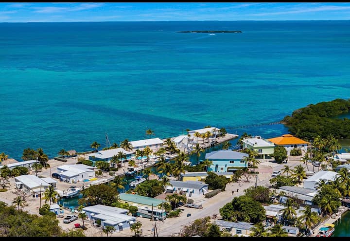 Grassy Key Waterfront Home - Marathon, FL