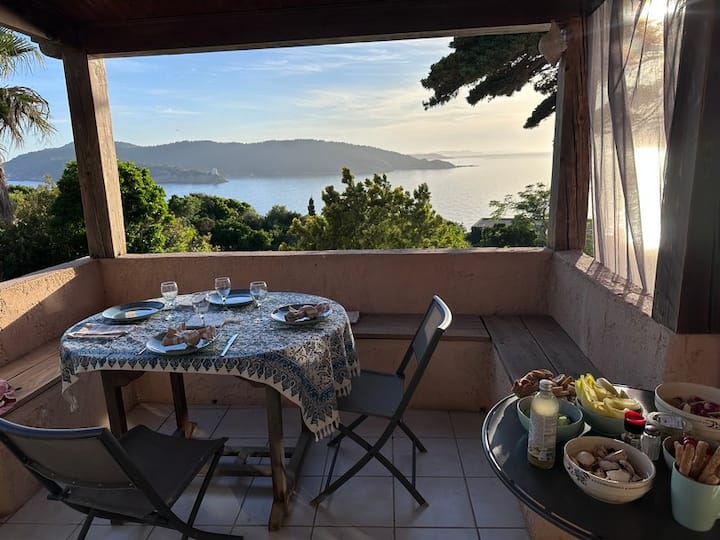 Loggia La Sérénité, Vue Mer. - Parc national de Port-Cros