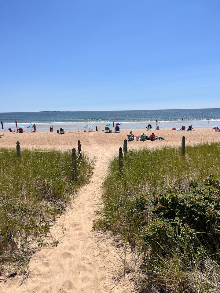 Beachfront Condo - Old Orchard Beach, ME