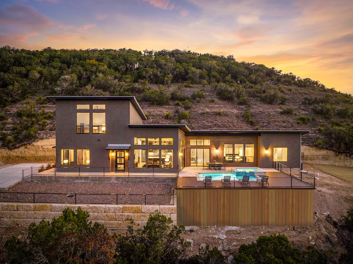Skyhouse Lake Loft - Canyon Lake, TX
