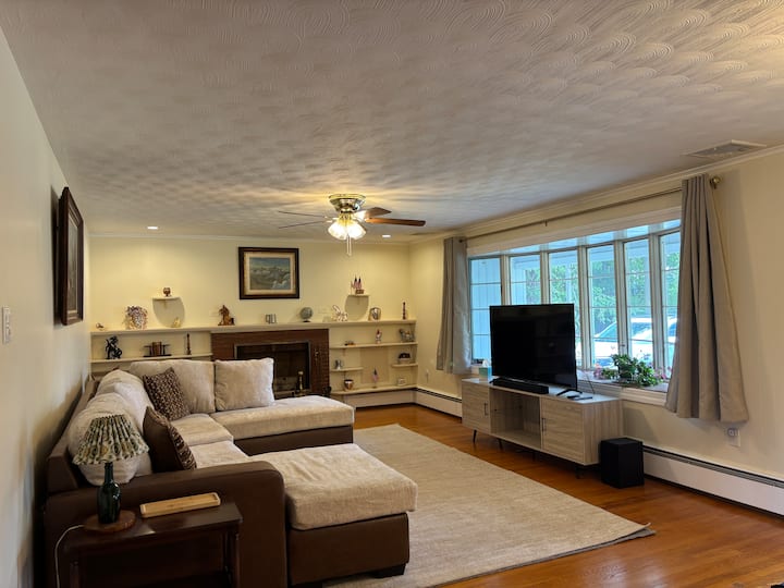 Mid-century Ranch Reimagined- House W/ Huge Yard - Lawrence, MA