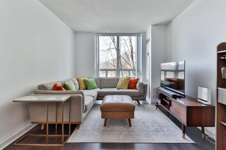 Toronto Islington Village 2br | Subway | Parking - Mississauga