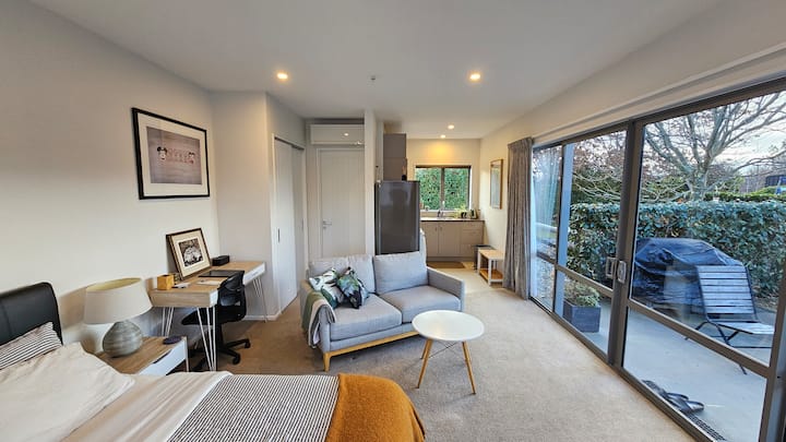 Quiet Detached Studio Retreat - Wanaka