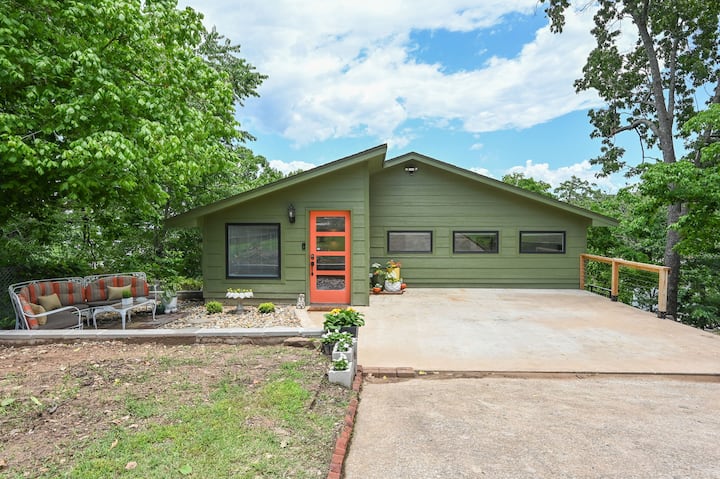 That 70s House! Lake Front Home In Eucha, Ok - Disney, OK