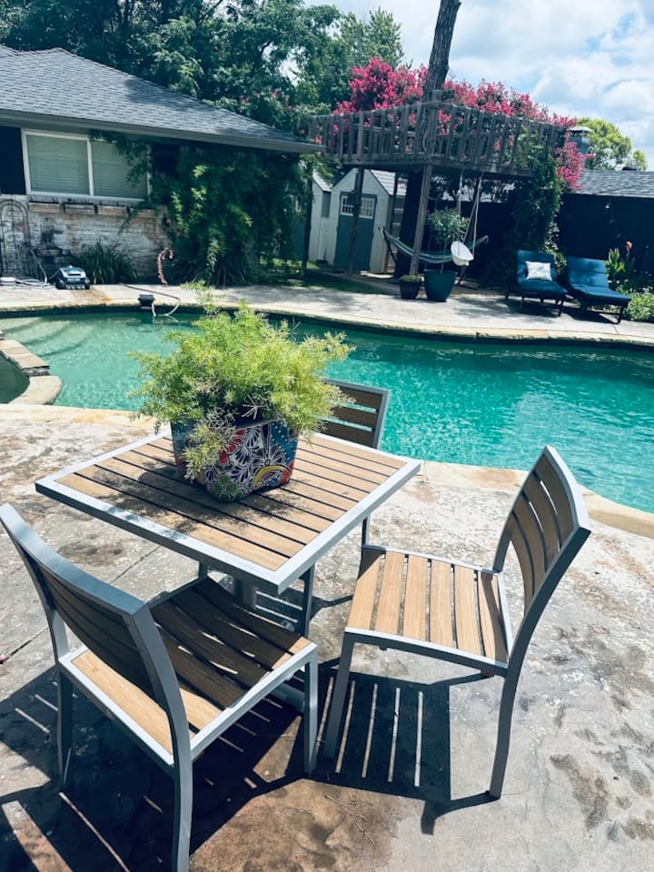 Southern Hideaway - Lewisville, TX