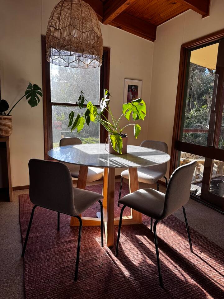 The Wood Cabin - Bright