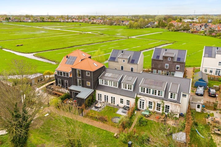 Family House With Garden -