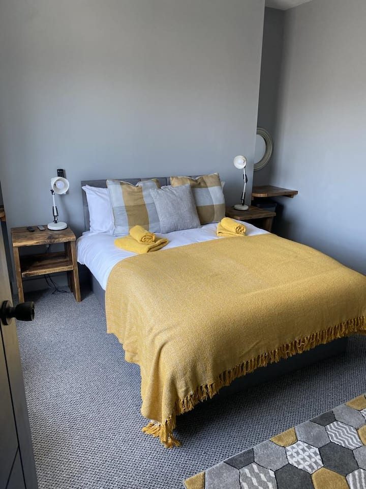 Double Rm W/ Ensuite Bathroom - Pembroke Dock