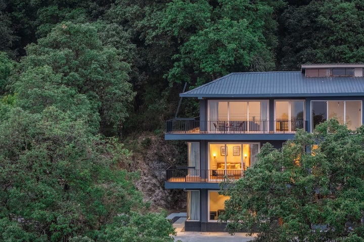 Luxe 5br Cliffbourne W/chef & Bonfire - Mussoorie - Mussoorie